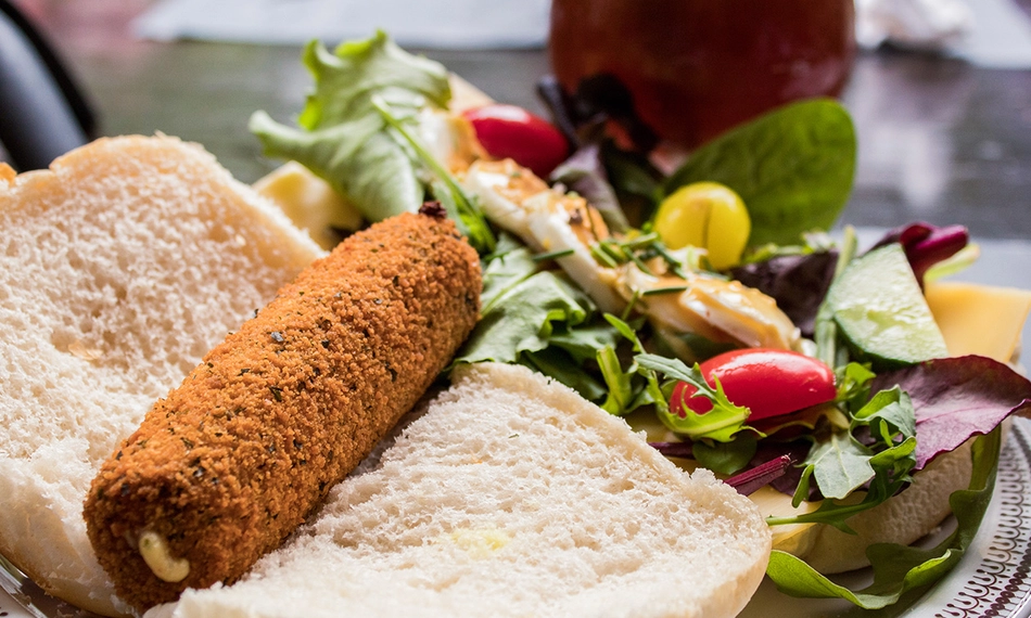 Place2Be, High tea naar keuze (2 uur) bespaar 50% in Friesland via Uit ...