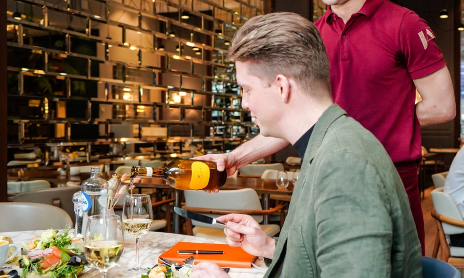 Restaurant JAQ, 3-gangendiner van de chef + glas bubbels bij Restaurant ...